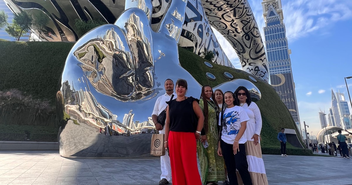 Dubaj: Muzeum Przyszłości, Burj Al Arab i Dubai Frame Tour | GetYourGuide