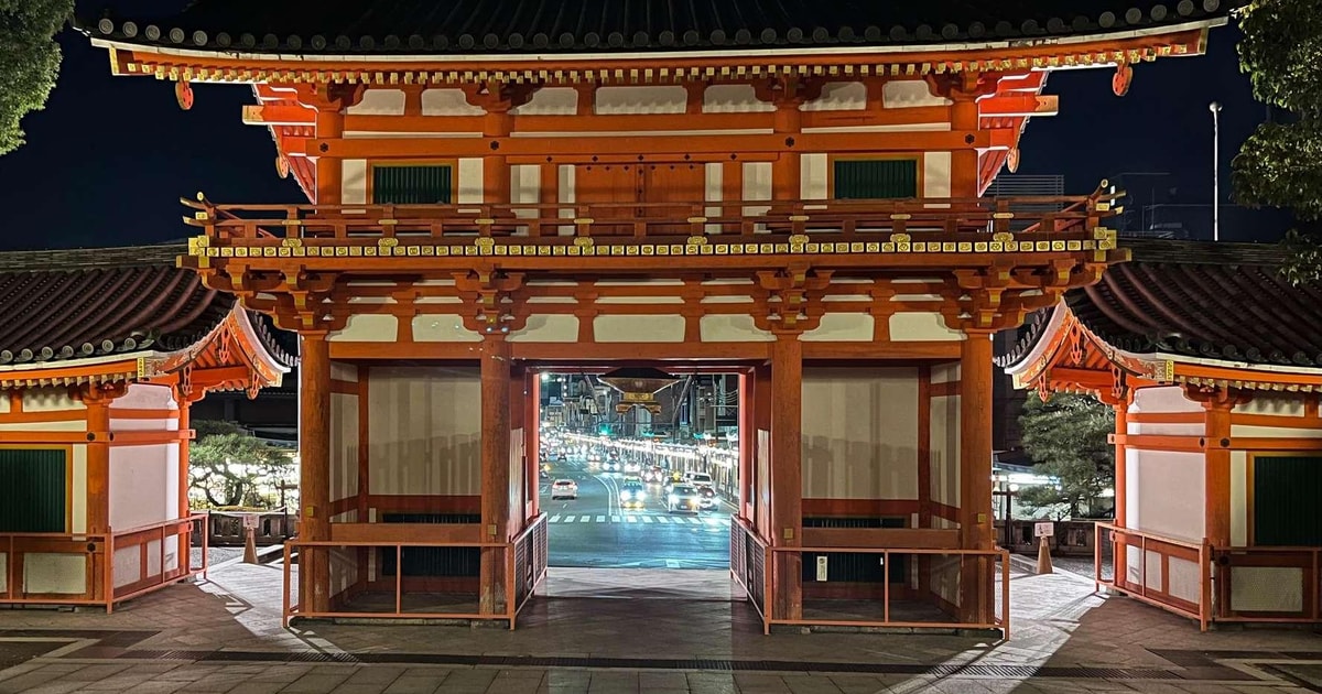 Gion Night Walk: Geisha & Hidden Kyoto | GetYourGuide