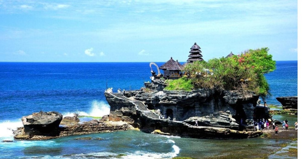 Bali : Tanah Lot Temple, Padang-padang Beach, Kecak Dance | GetYourGuide