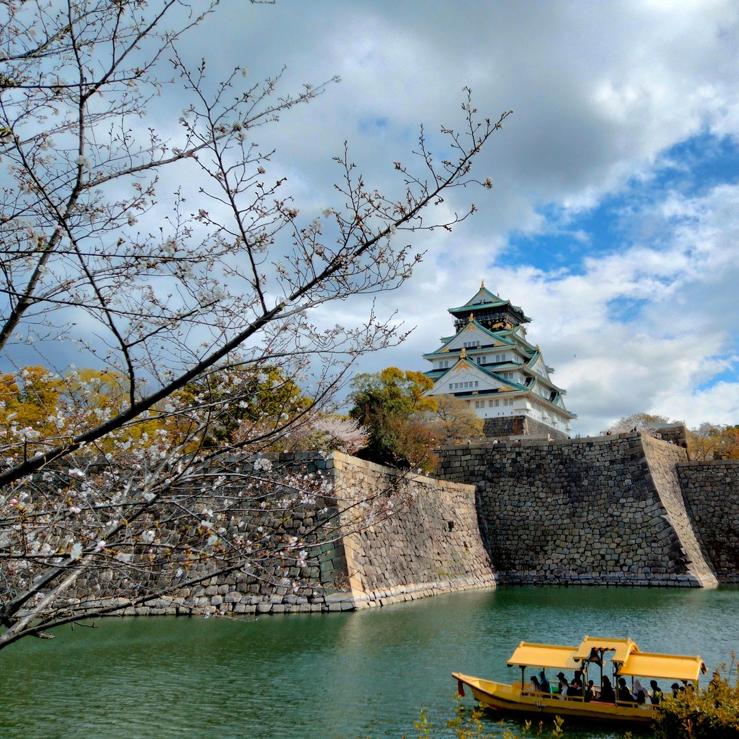 Tour del castello e del tempio di Osaka con audioguida multilingue ...