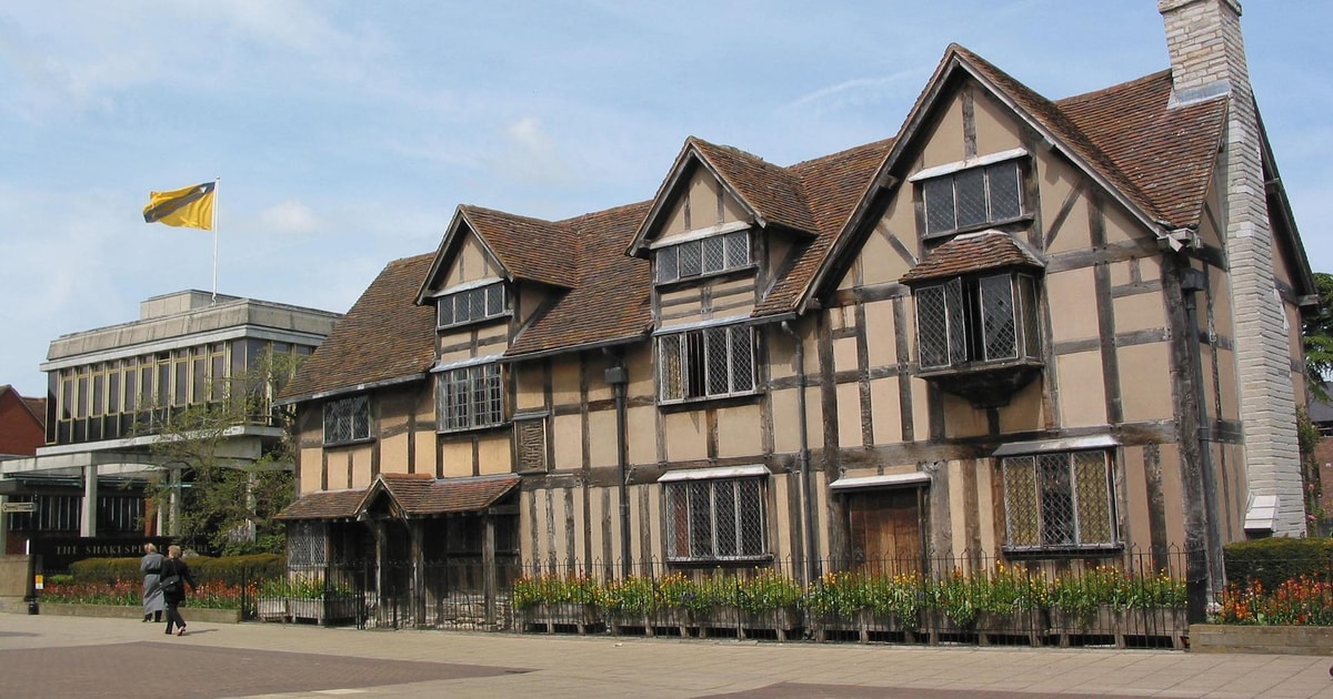 Cotswold & Shakespeare Country Private Tour with Entry | GetYourGuide