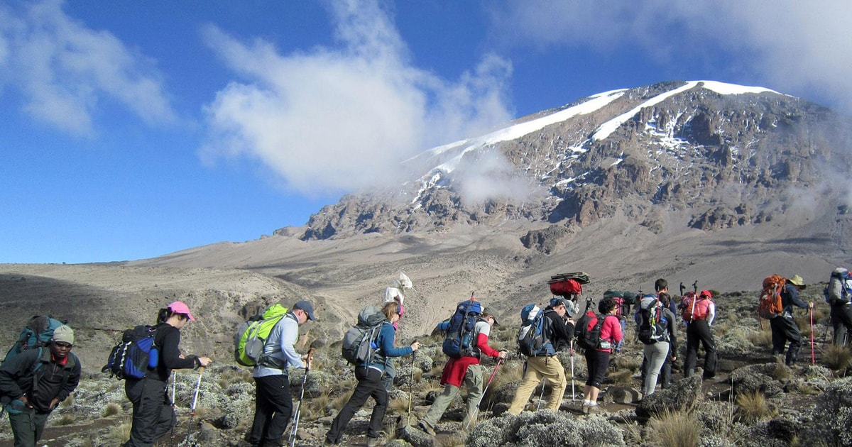 Wspinaczka na Mount Kenya w 5 dni szlakiem Chogoria Sirimon Route ...