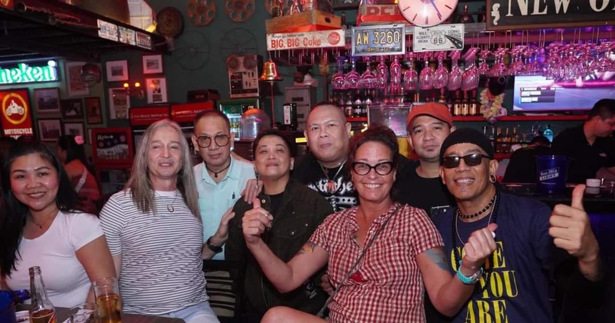 Manila: Poblacion Rooftops e música ao vivo | GetYourGuide