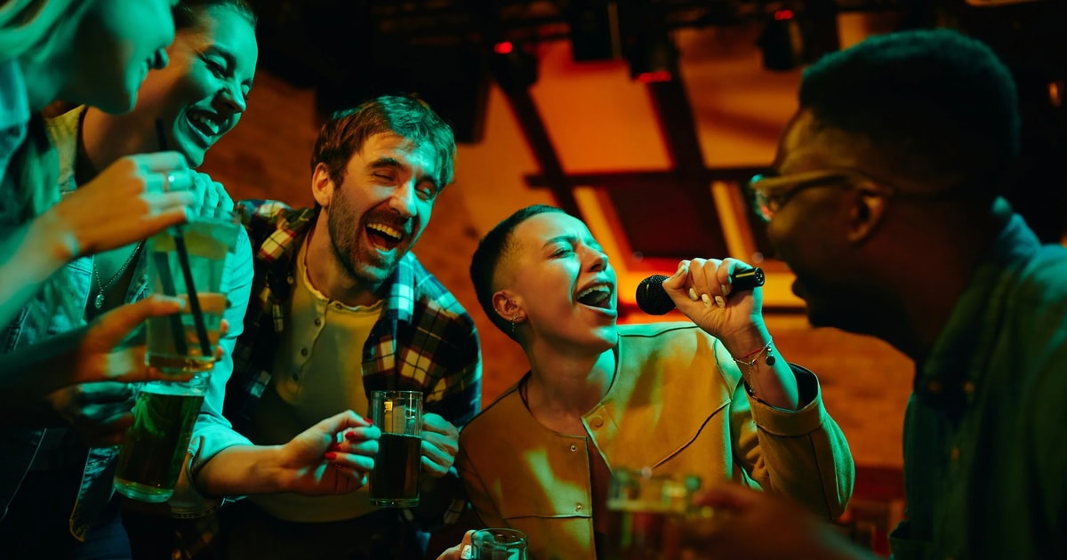 Tokyo: Karaoke Snack Bar Hopping Night Tour with Local Guide | GetYourGuide