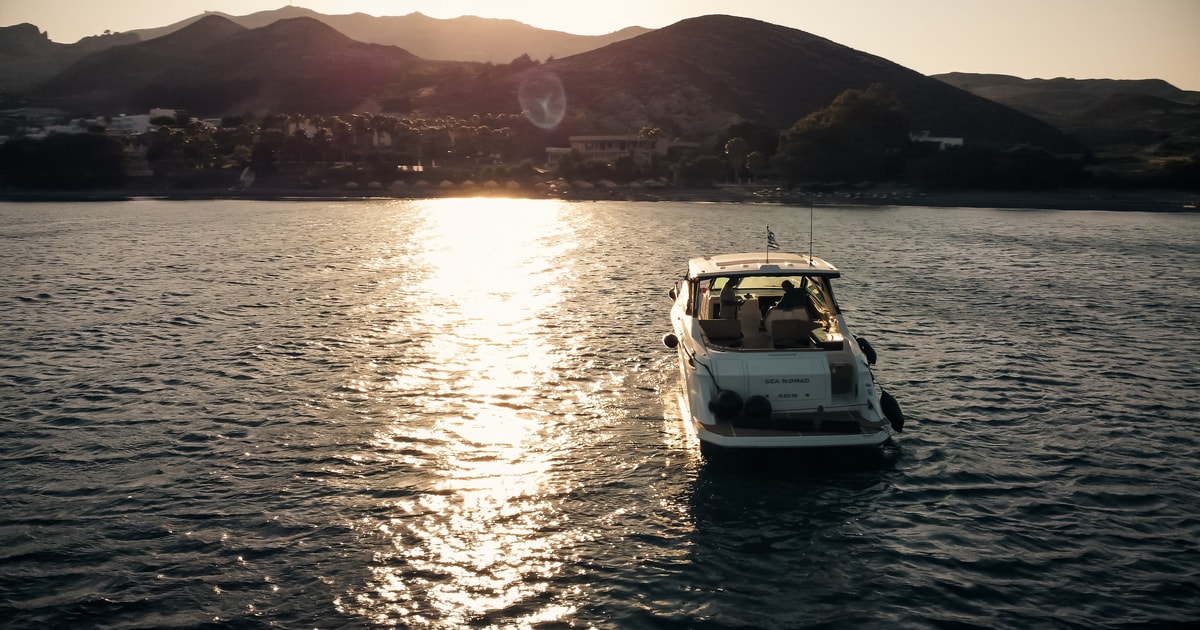 Kos: Seanomad Yacht di lusso privato Crociera di un giorno intero alle ...