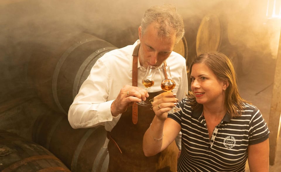 Loosbroek: Graan-op-glas Whisky Distilleerderij Tour & Proeverij ...