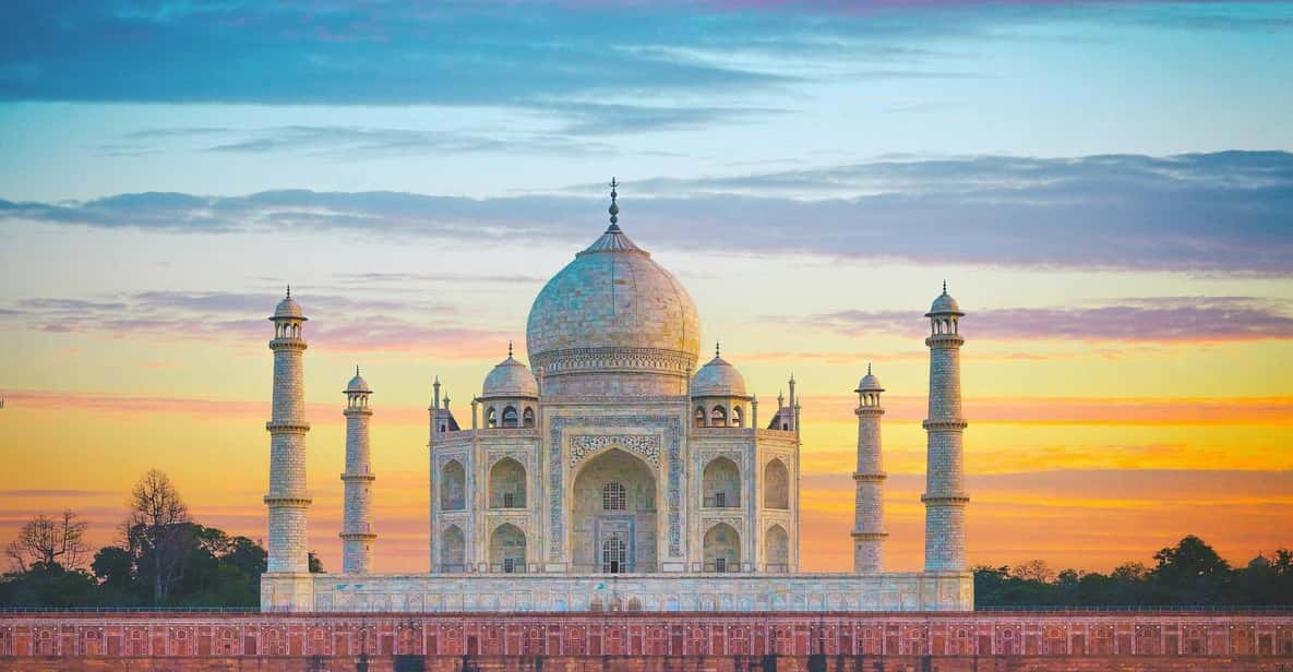 Vanuit Delhi: Taj Mahal & Agra Fort privétour met rondleiding per auto ...