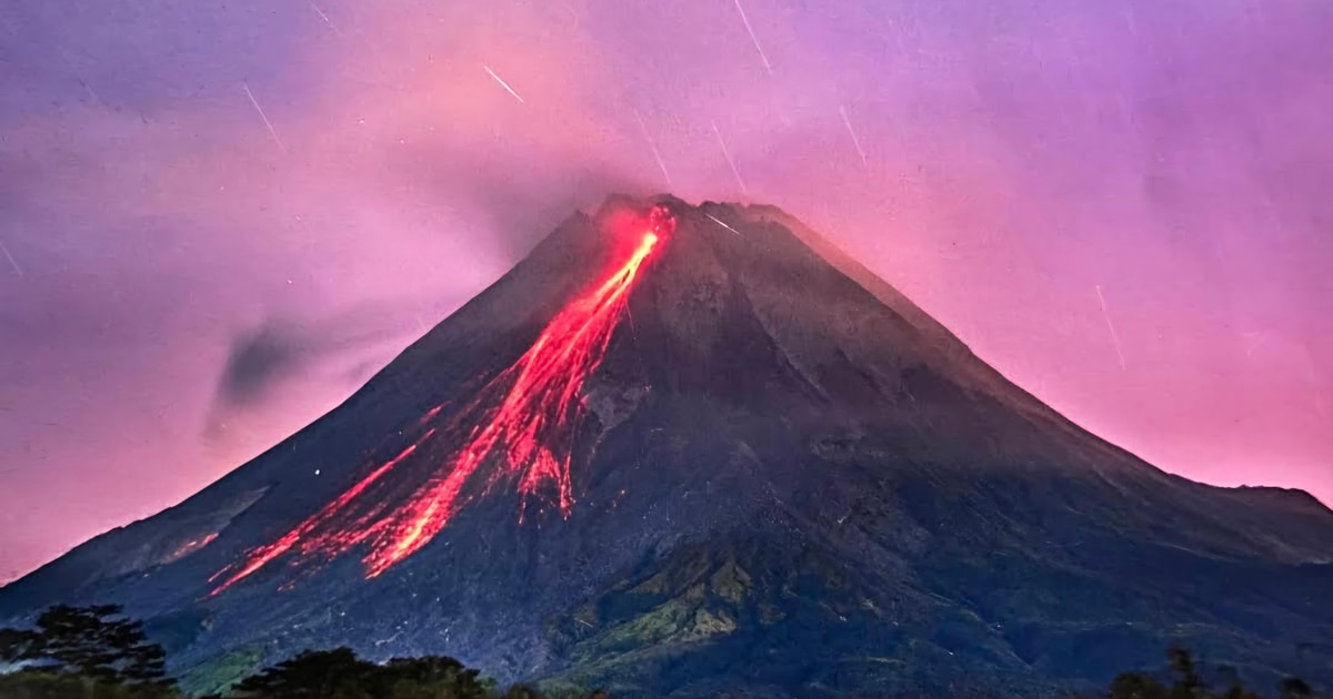 Yogyakarta: Merapi Volcano Night Trip with Lava & Star View | GetYourGuide