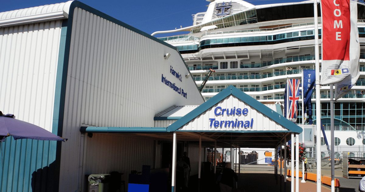Vom/zum Flughafen London Gatwick zum Kreuzfahrthafen Harwich | GetYourGuide