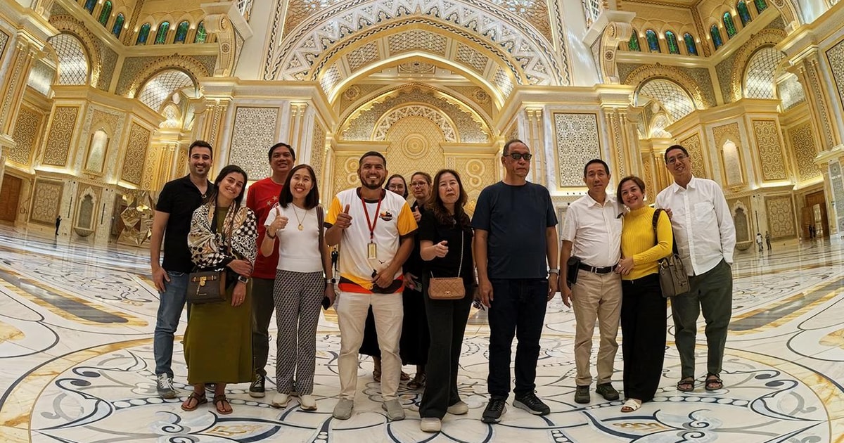 Abu Dhabi: Inside Qasr Al Watan Walking Tour | GetYourGuide