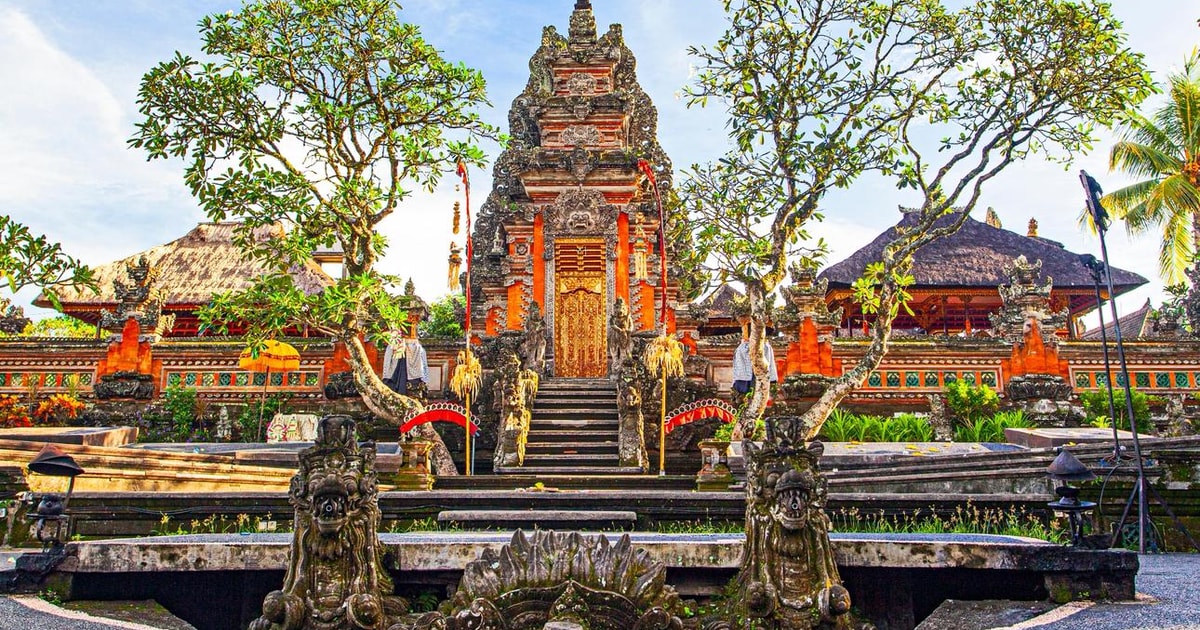 Da Bali: Tempio di Saraswati, Foresta delle Scimmie, Cascate di Ubud ...