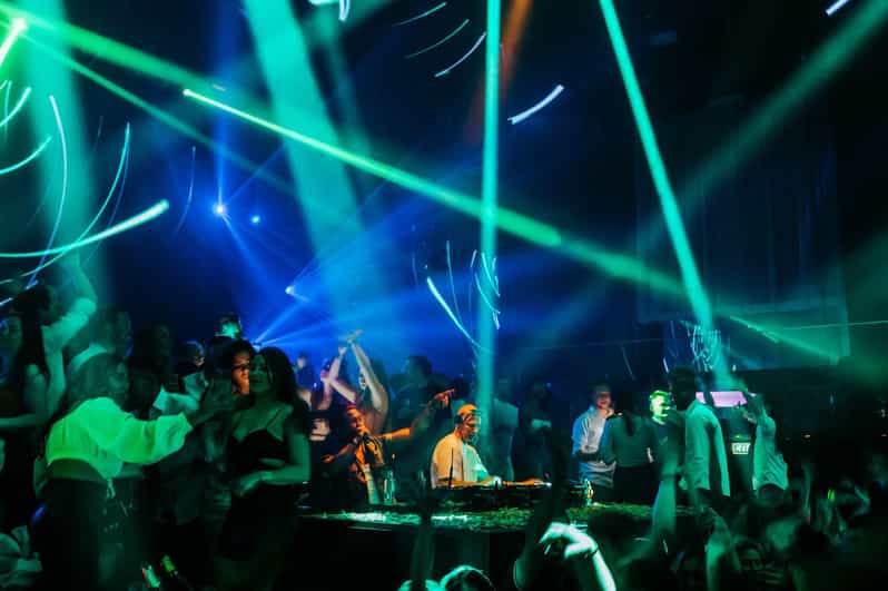 Amsterdam: Escape Club and Icebar Entry Tickets with Drinks | GetYourGuide