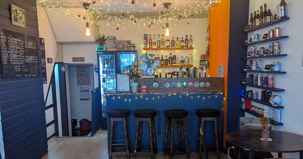 Brighton: Local Beer Tasting Experience at a Micropub | GetYourGuide