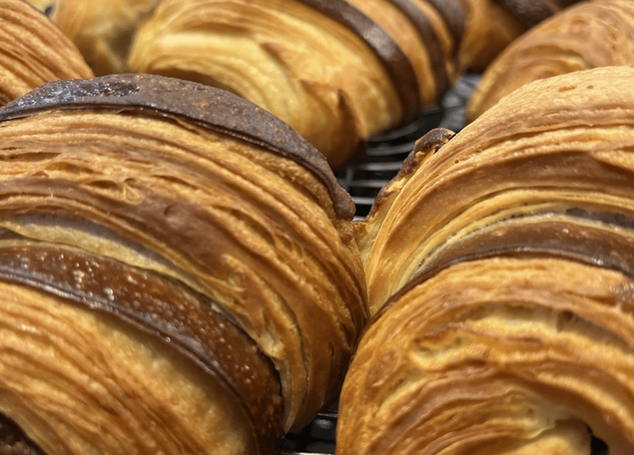 Paris: Aula de confeitaria de croissants bicolores | GetYourGuide
