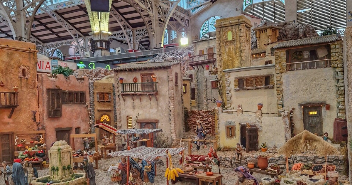 Christmas Special: Tour of Nativity Scenes in Valencia | GetYourGuide