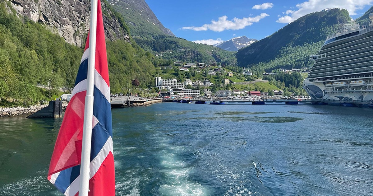 De Geiranger: passeio pelo fiorde de Geiranger com paragem em Hellesylt ...