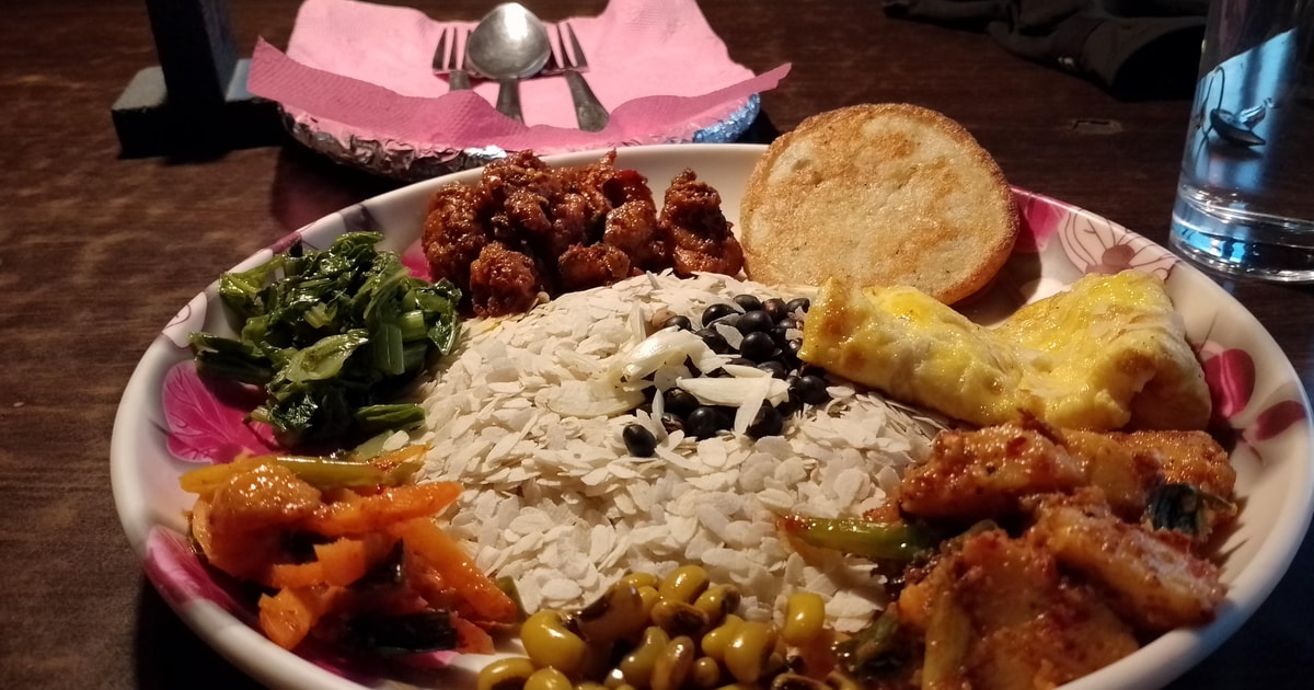 ポカラでの典型的なネパールのスナックセット料理教室 | GetYourGuide