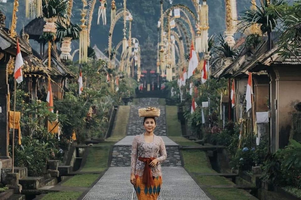 Ubud: Horse Riding, Rice terrace, Water Temple & Penglipuran | GetYourGuide