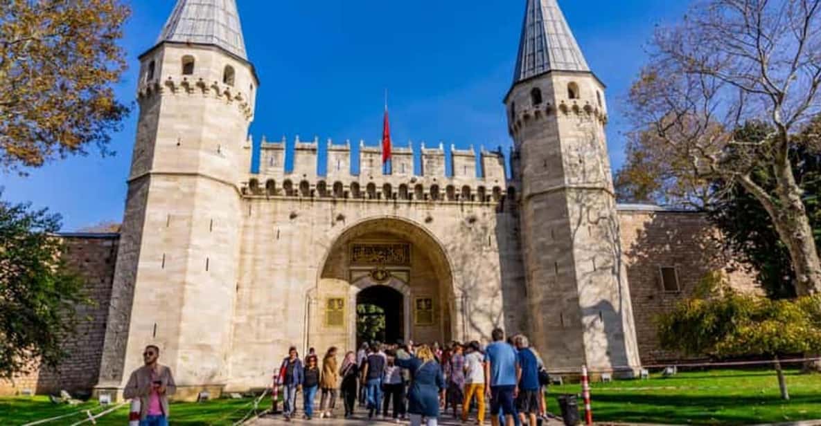 Istanbul: Guided Topkapi and Grand Bazaar with Small Group | GetYourGuide