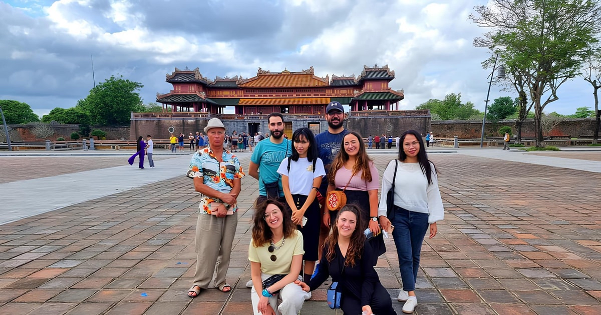 Vive la ciudad de Hue: Un tour envolvente de un día completo | GetYourGuide