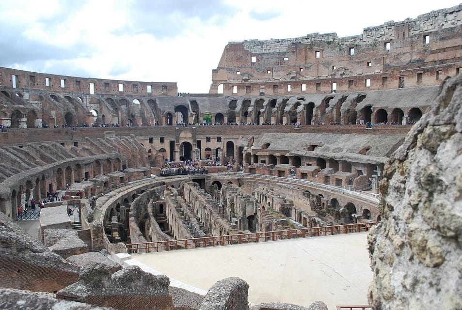 Roma: Visita del Coliseo con guía local y ticket de entrada | GetYourGuide