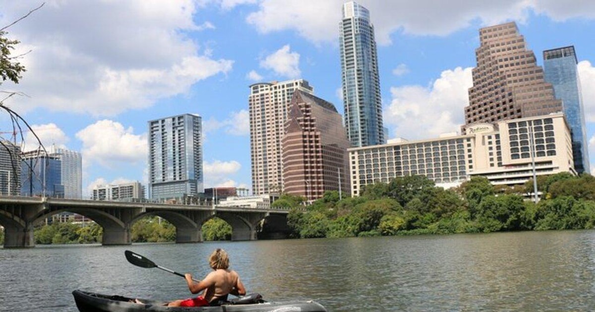 Austin: Pase de un día para un kayak en el lago Lady Bird | GetYourGuide