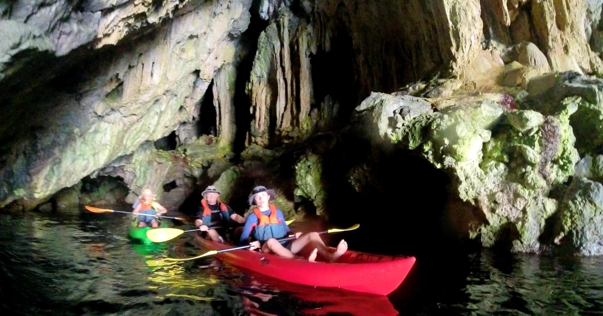 Amalfi: Excursión en Kayak/Snorkel a la Cueva de Pandora con Spritz de ...