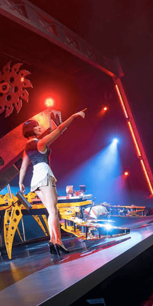 Niagara Falls: Adventure Theater & Greg Frewin Magic Show | GetYourGuide