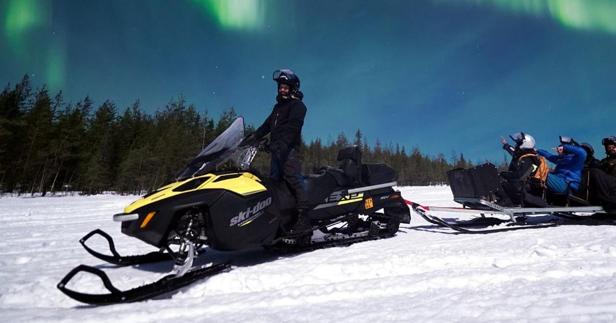 Rovaniemi: Schneemobilfahrt unter dem Nordlicht + Kota-Lachs & Fotos ...