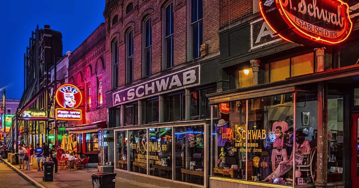 Memphis Ghost Tour: Mobsters, Madness, & Murder | GetYourGuide