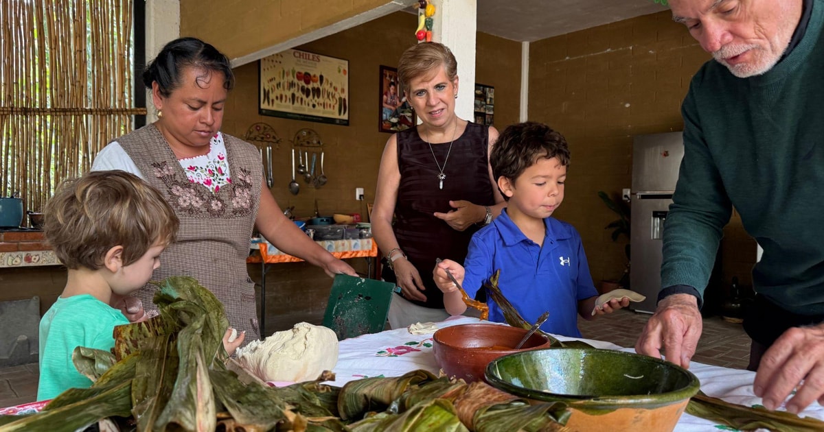 Cocina Ancestral, Arte Textil en Teotitlán y Árbol del Tule | GetYourGuide
