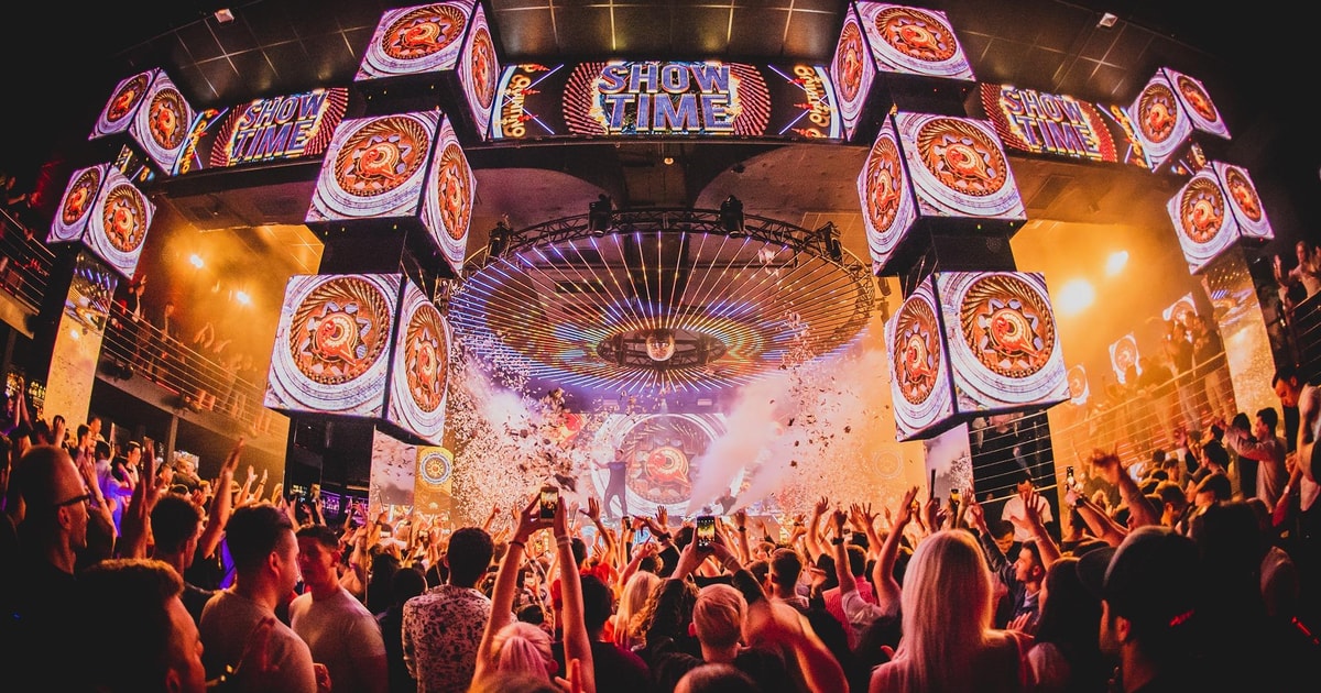 Epic Prague Nights: Experience the Hottest Parties | GetYourGuide