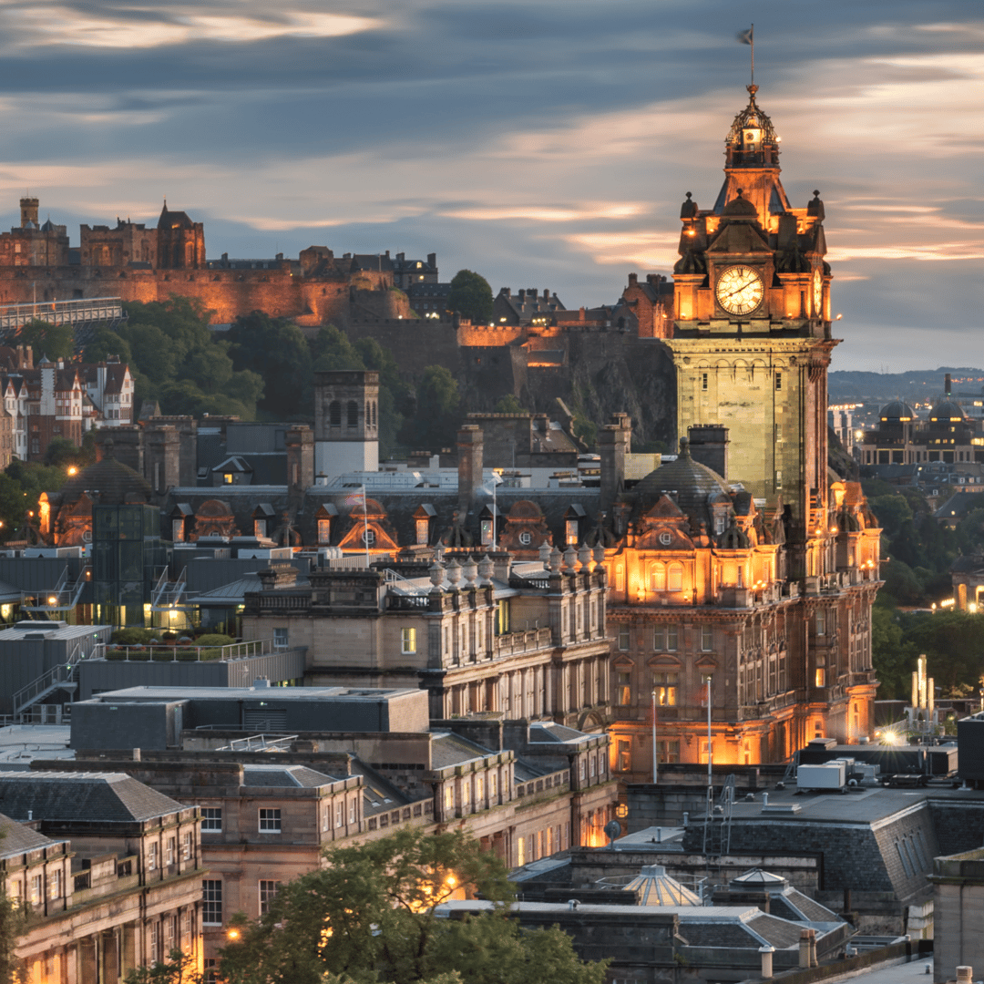 Edinburgh: Old Town Walking Tour with an APP | GetYourGuide