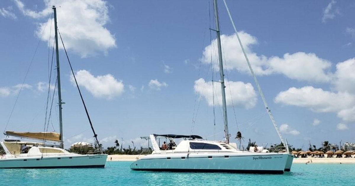 San Martín: Excursión a la isla con snorkel y almuerzo barbacoa ...