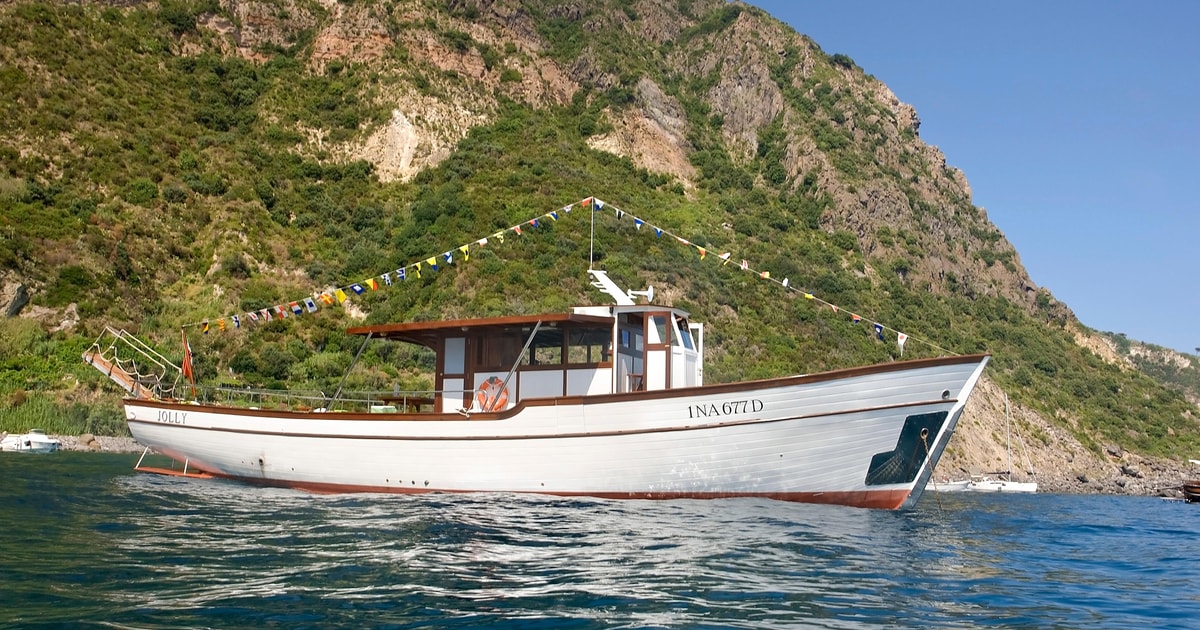Sunset Dreams: Ischia per boot met aperitief | GetYourGuide