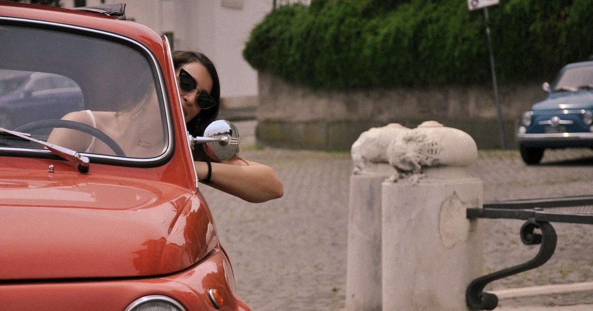 Tour privado de Roma y foto en un Fiat 500 de época | GetYourGuide