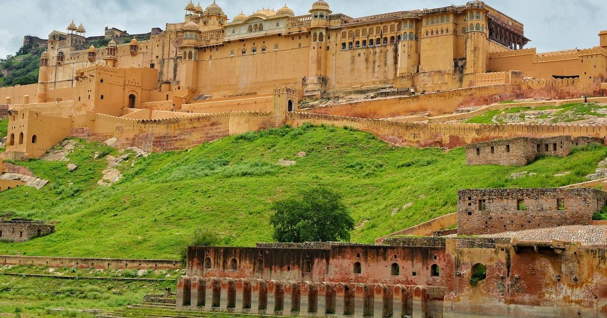 Jaipur: 4 Hours Nahargarh and Jaigarh Forts Tuk-Tuk Tour | GetYourGuide