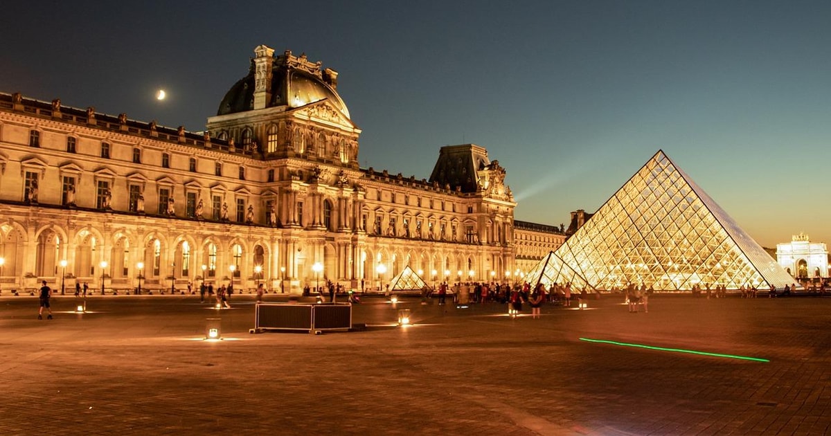 Vienna: Private transfer to Paris or Paris to Vienna | GetYourGuide