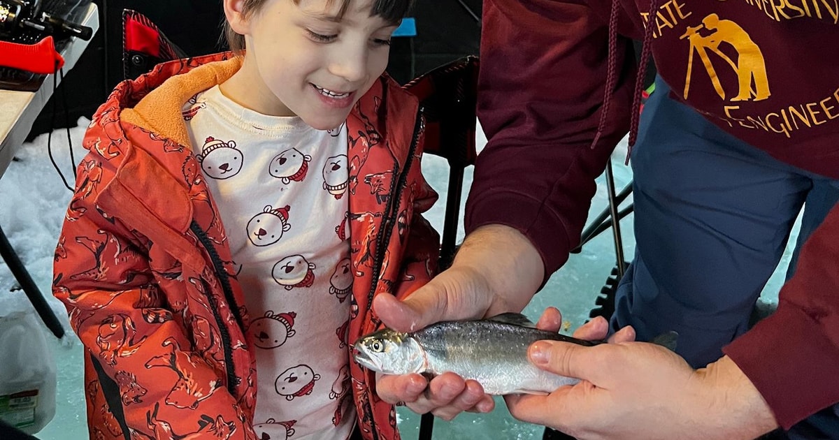 Wasilla Alaska Ice Fishing at Finger Lake State Park | GetYourGuide