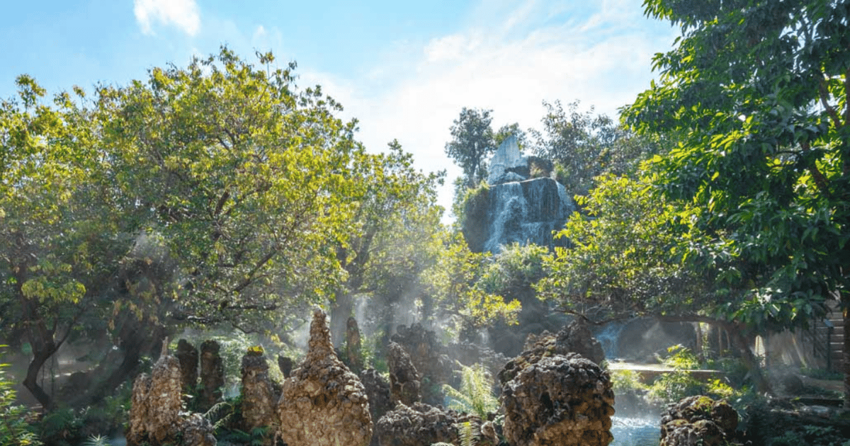 Chiang Mai: Dantewada & Wat Ban Den Tempel Trip mit Fahrer | GetYourGuide