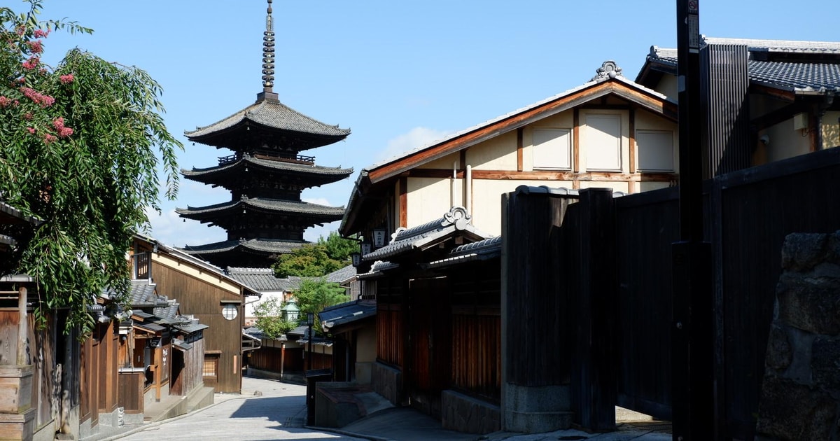 Kyoto Early Morning tour: Serene Gion Before the Rush | GetYourGuide