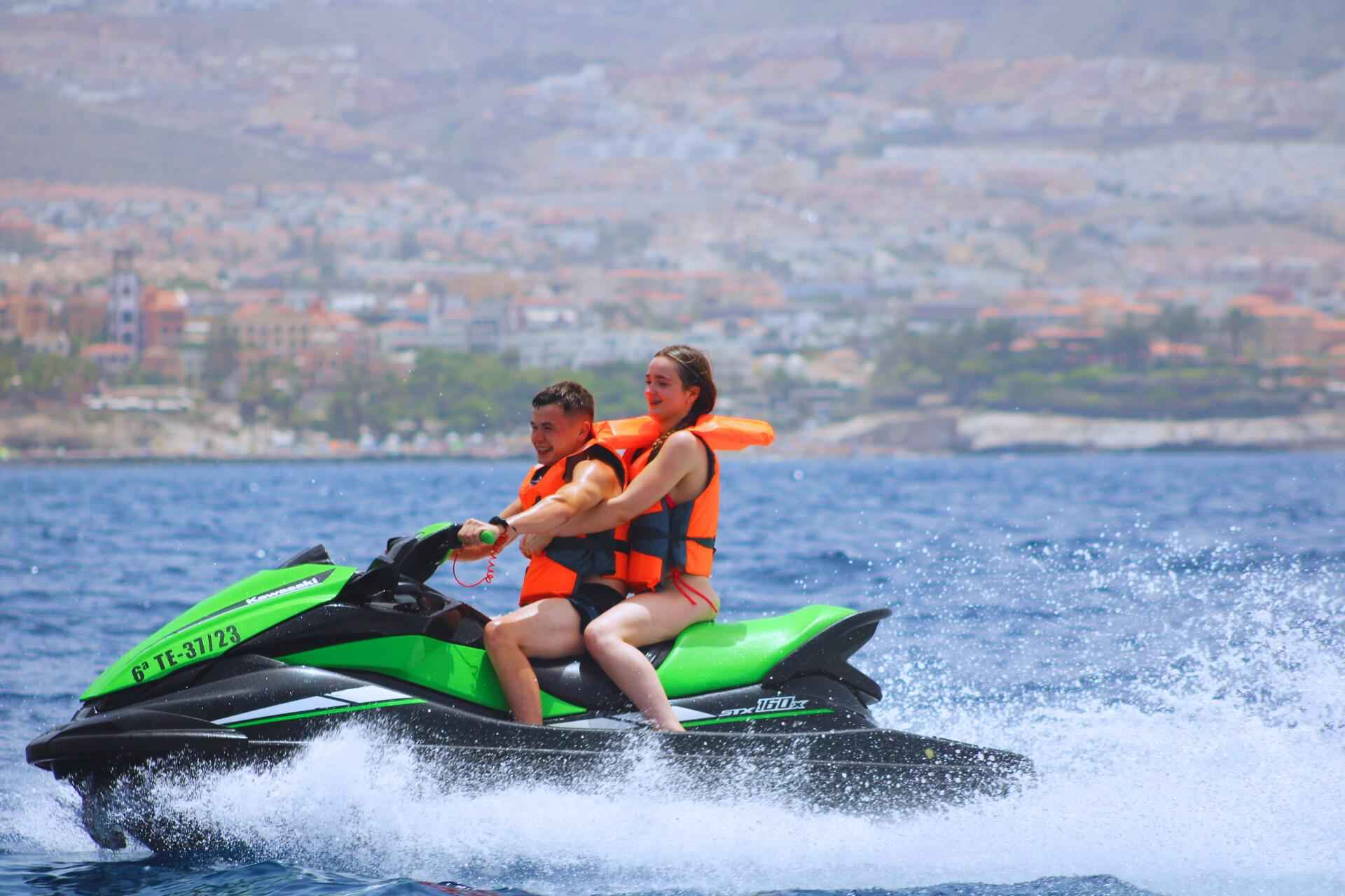 Puerto Colón : Excursion en jet ski Kawasaki sur la côte de Tenerife ...
