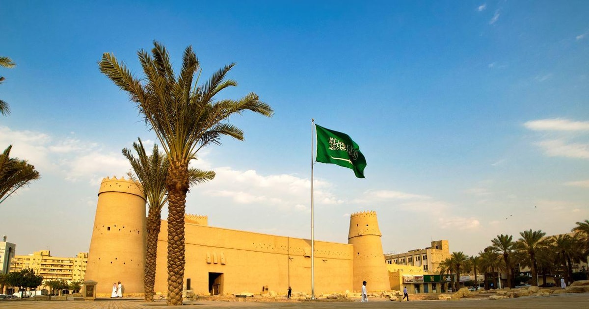 City Tour in Riyadh: Heritage and Modernity | GetYourGuide