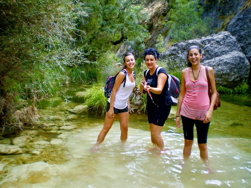 Valencia: Sorprendente ruta fluvial por el cañón del río Fraile ...