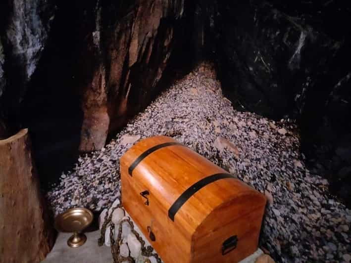 Porto: "Escape Carotte" Pirate-Themed Escape Room Adventure | GetYourGuide