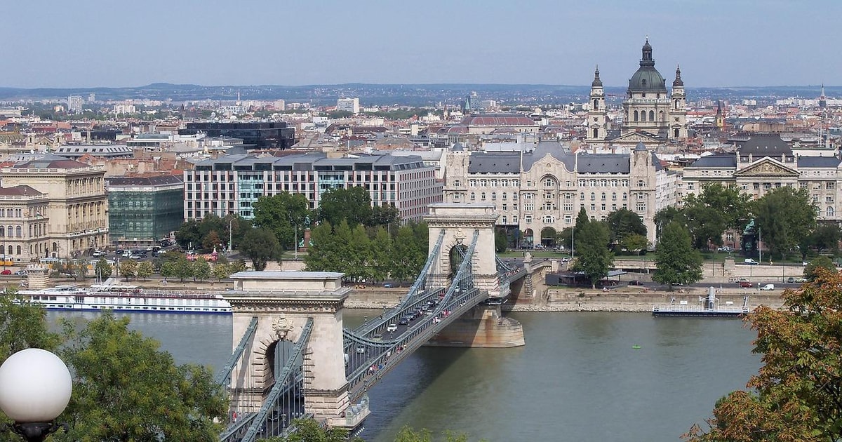 Desde Budapest: excursión privada de 1 día a Bratislava | GetYourGuide