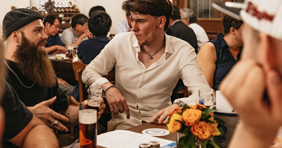 Düsseldorf: Altbier-Safari Beer Walking Tour | GetYourGuide