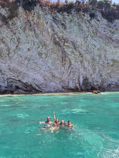 Sarande : Private boat trip to Krorëz & local tasting | GetYourGuide