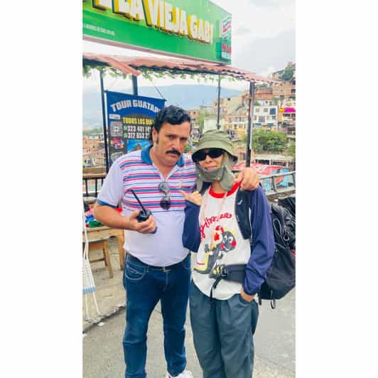 Pablo Escobar and Comuna 13 : A History of Contrasts | GetYourGuide