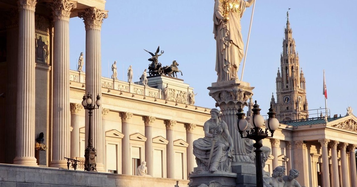 Vienna: Mozart Concert Ticket & Musical City Walk with Audio | GetYourGuide